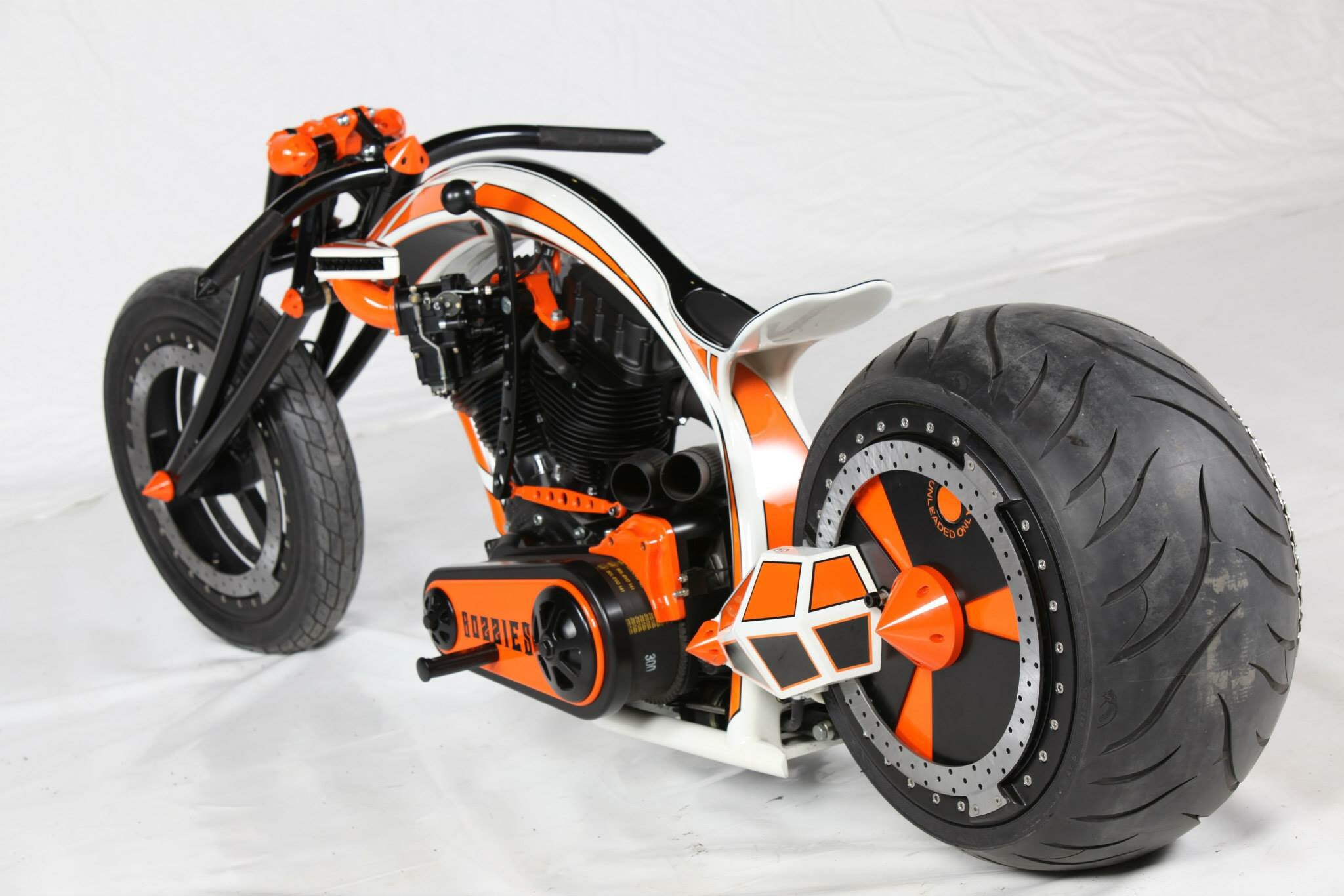 Hans Bozzies - Bozzies Custom Bike Design - Rude World